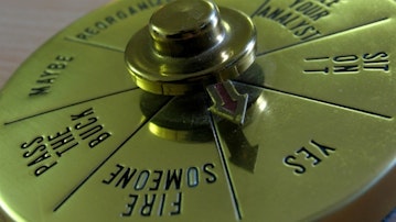 10 Common Decision-Making Mistakes - Avoiding the Pitfalls