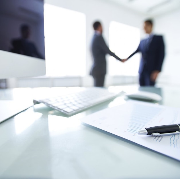 How to Win Friends and Influence People in the Digital Age - Peter Handal