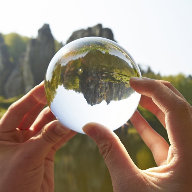 Superforecasting: The Art & Science of Prediction - Philip Tetlock and ...